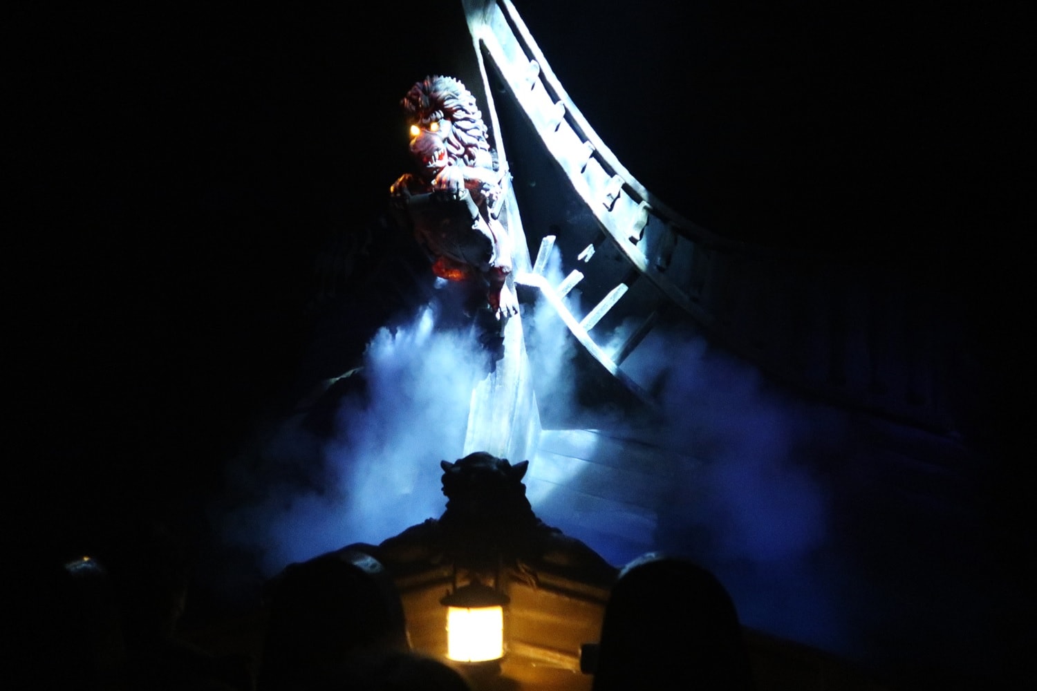 Vliegende Hollander at Efteling reopens with new dark ride scene – DRdb