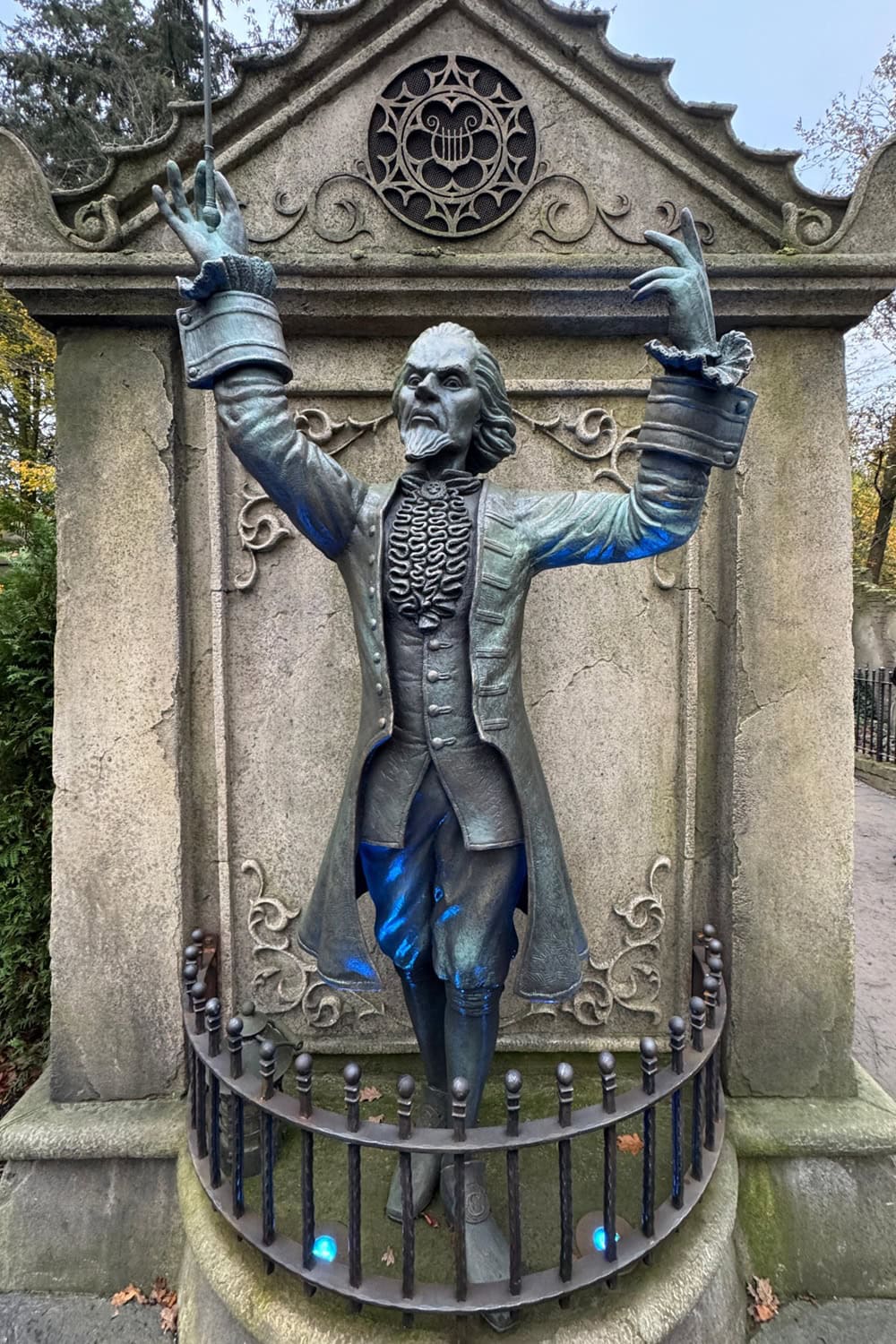 Report: Giving Danse Macabre at Efteling a Spin - DRdb