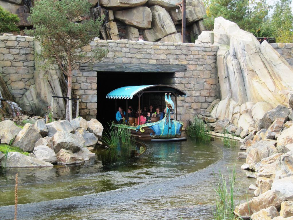 Five Years of Dark Ride Database – DRdb